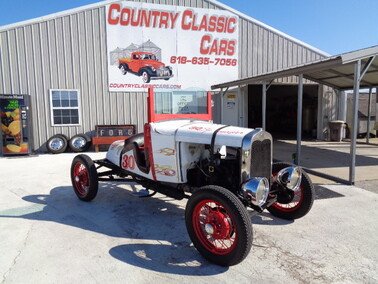 Country Classic Cars - Classic Car dealer in Staunton, Illinois ...