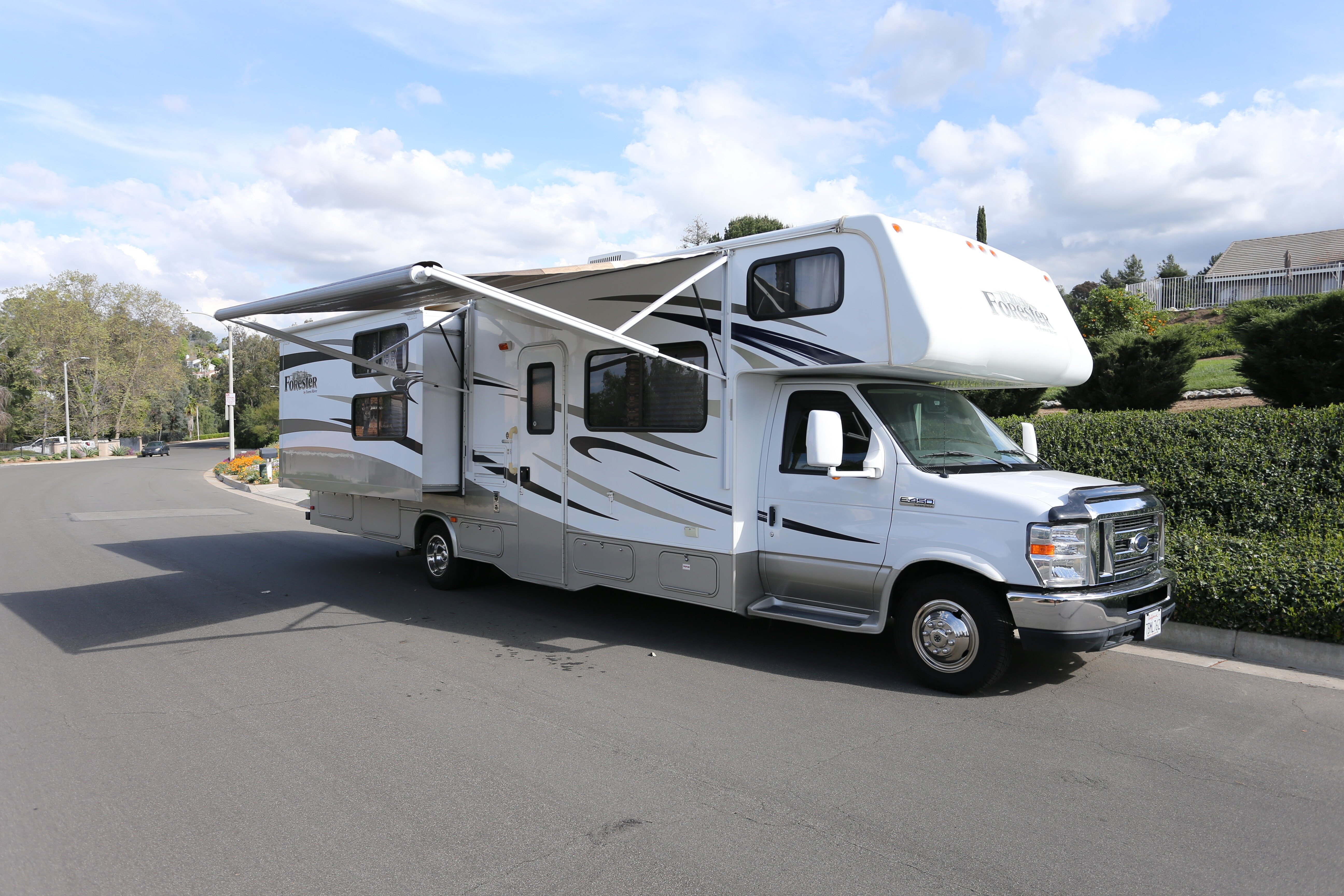 Class C Motorhome RVs for Sale - RVs on Autotrader